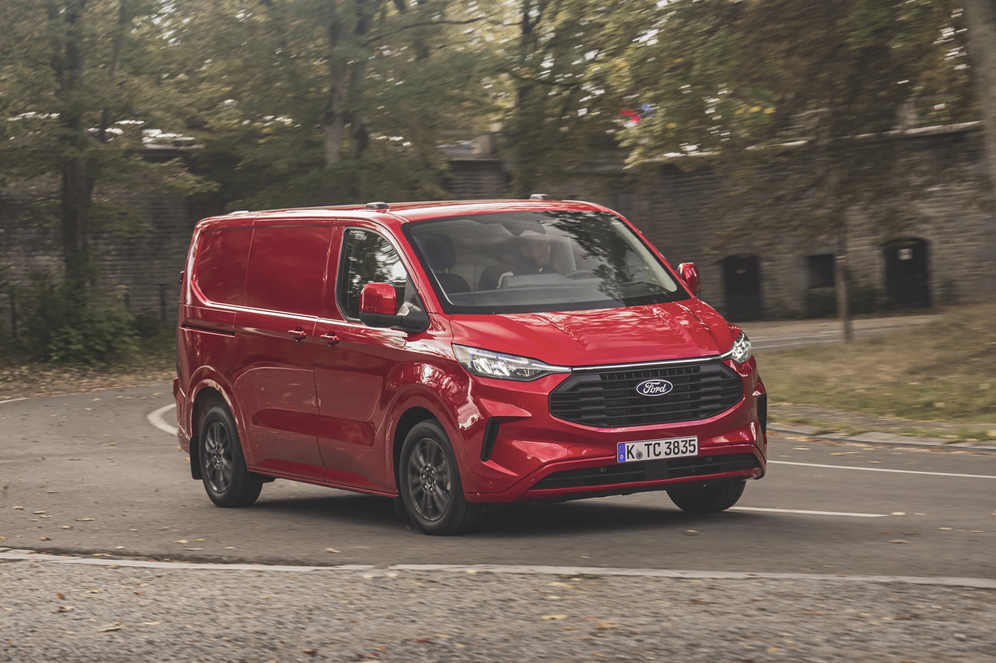 Νέο Ford Transit Custom Van | ΤΡΟΧΟΙ και TIR