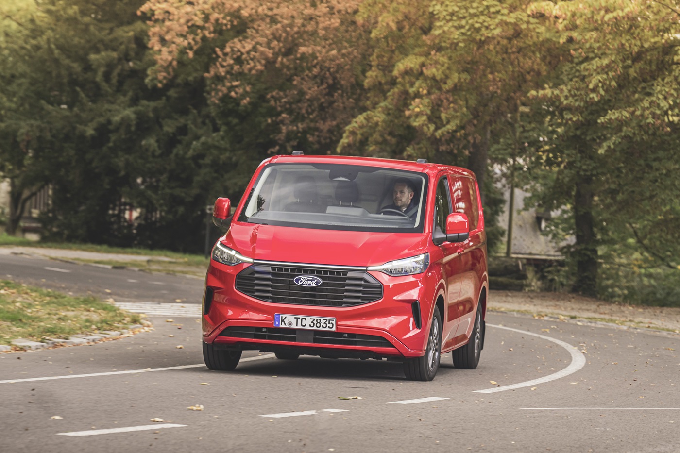 Νέο Ford Transit Custom στους επίσημους εμπόρους Ford | ΤΡΟΧΟΙ και TIR