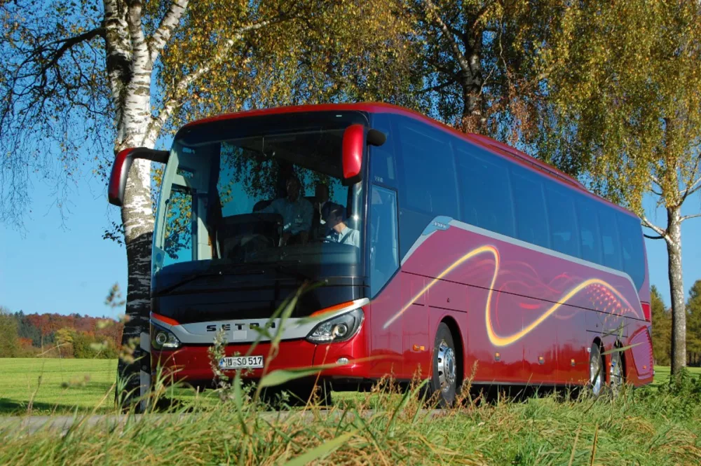 Οδηγούμε τη νέα σειρά SETRA COMFORTCLASS 500 | ΤΡΟΧΟΙ και TIR
