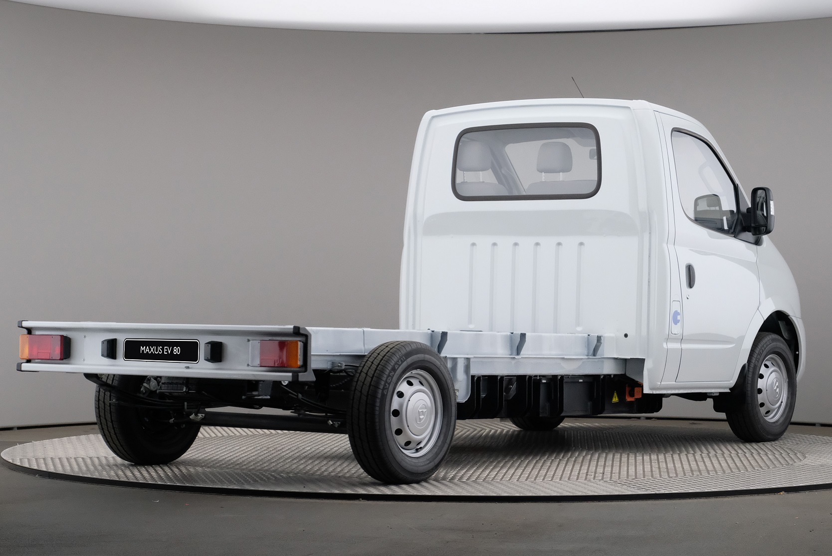 Ανανεωμένο το ηλεκτρικό Maxus EV80 | ΤΡΟΧΟΙ & TIR